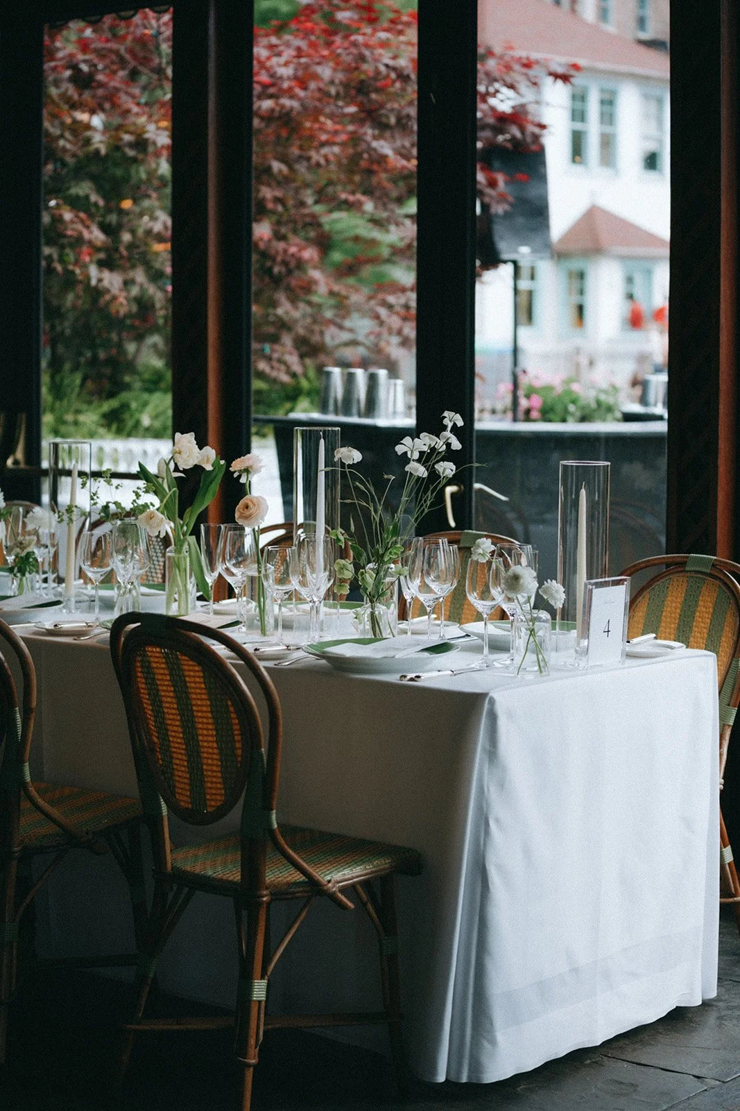 Intimate New York Wedding at The River Café in Brooklyn | BLB Events