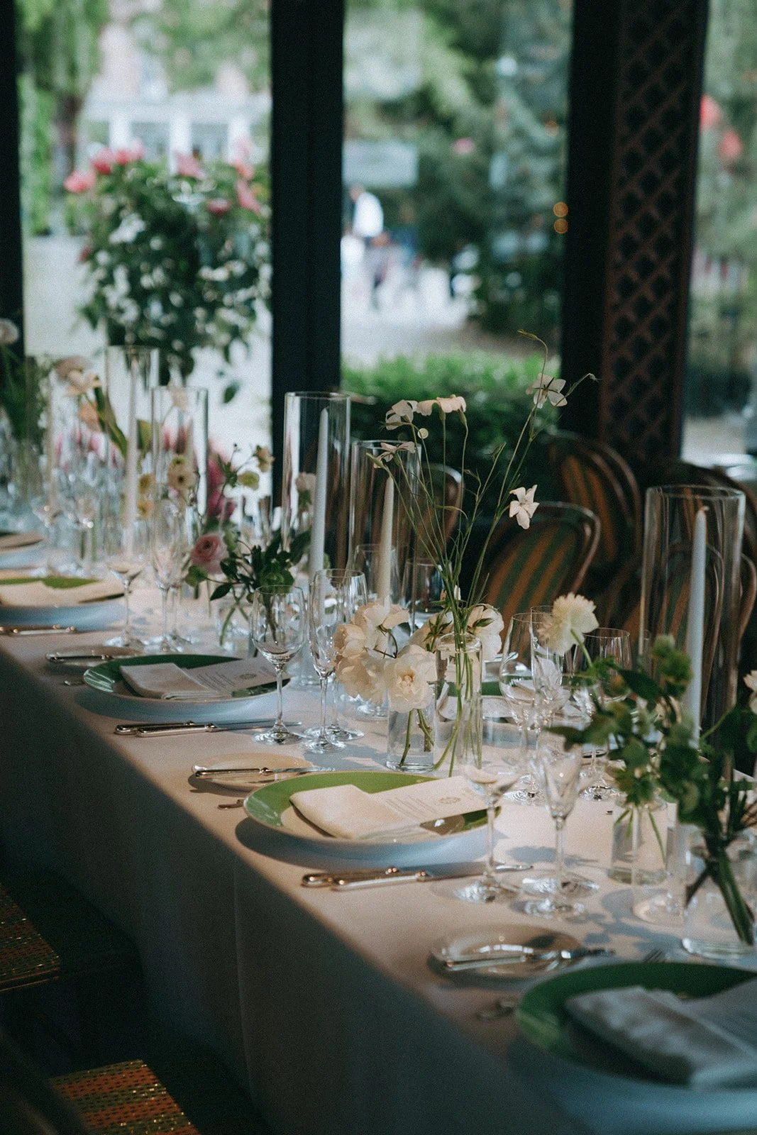 Intimate New York Wedding at The River Café in Brooklyn | BLB Events