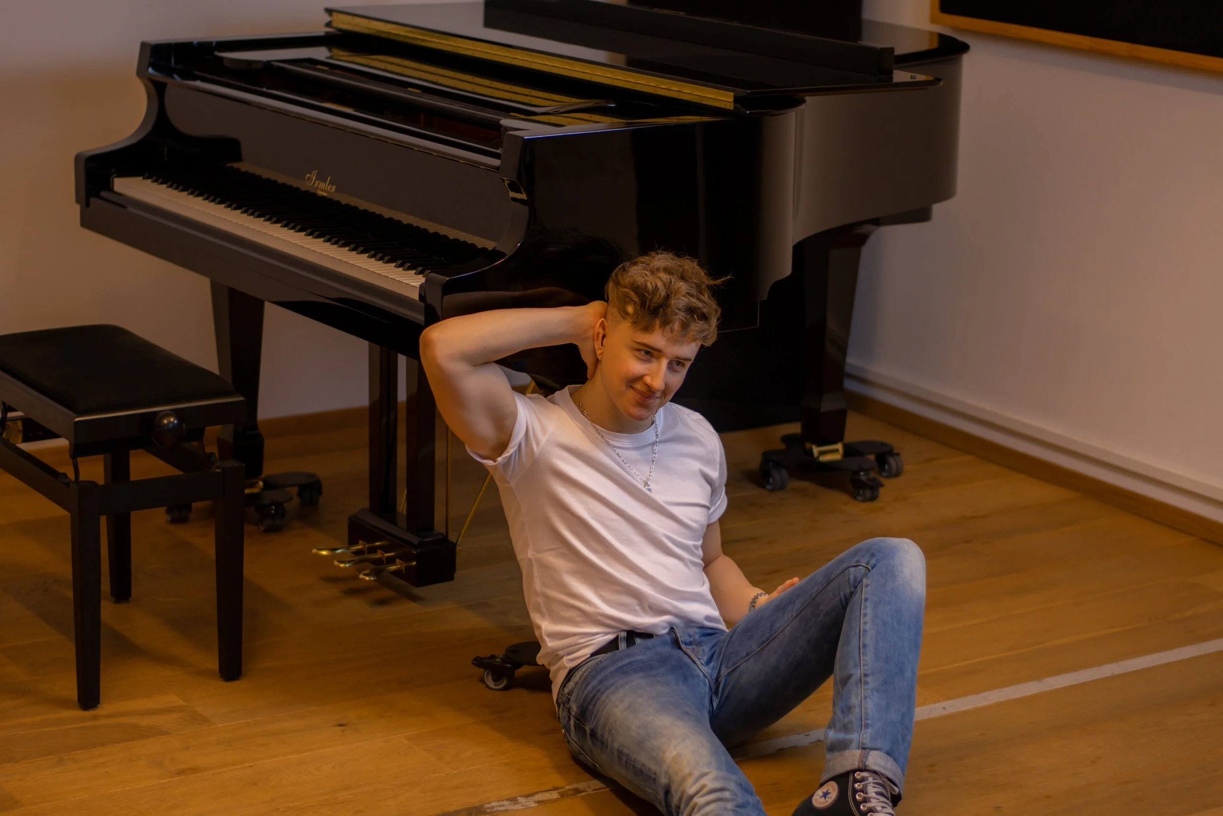 BIO — JONAH SCHWICKERT