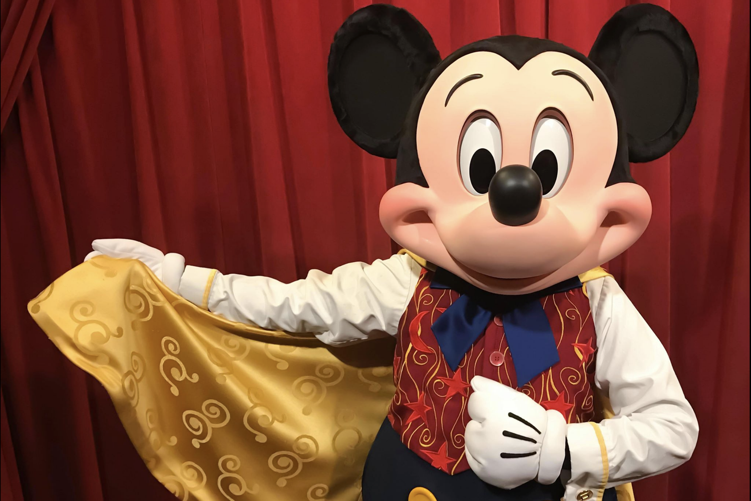 Magic Words with Mickey — Magic Kingdom — Cassandra Ichniowski