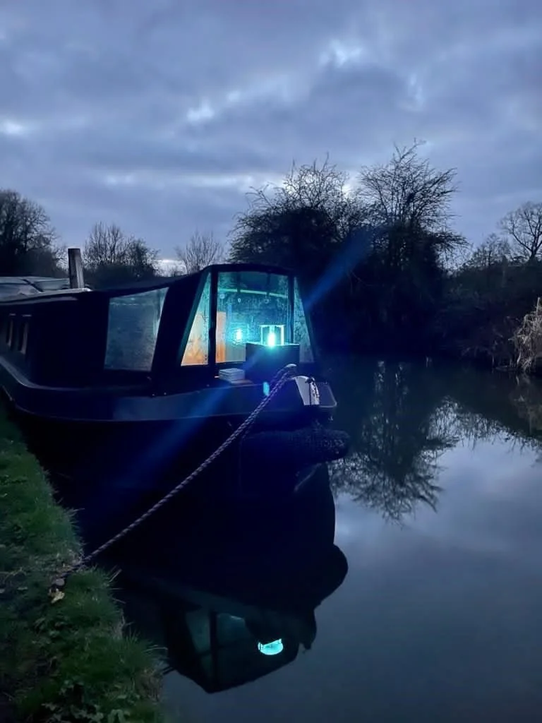 LED26 White Compact LED Skinner Moth Trap kit with Anker Powerbank ...