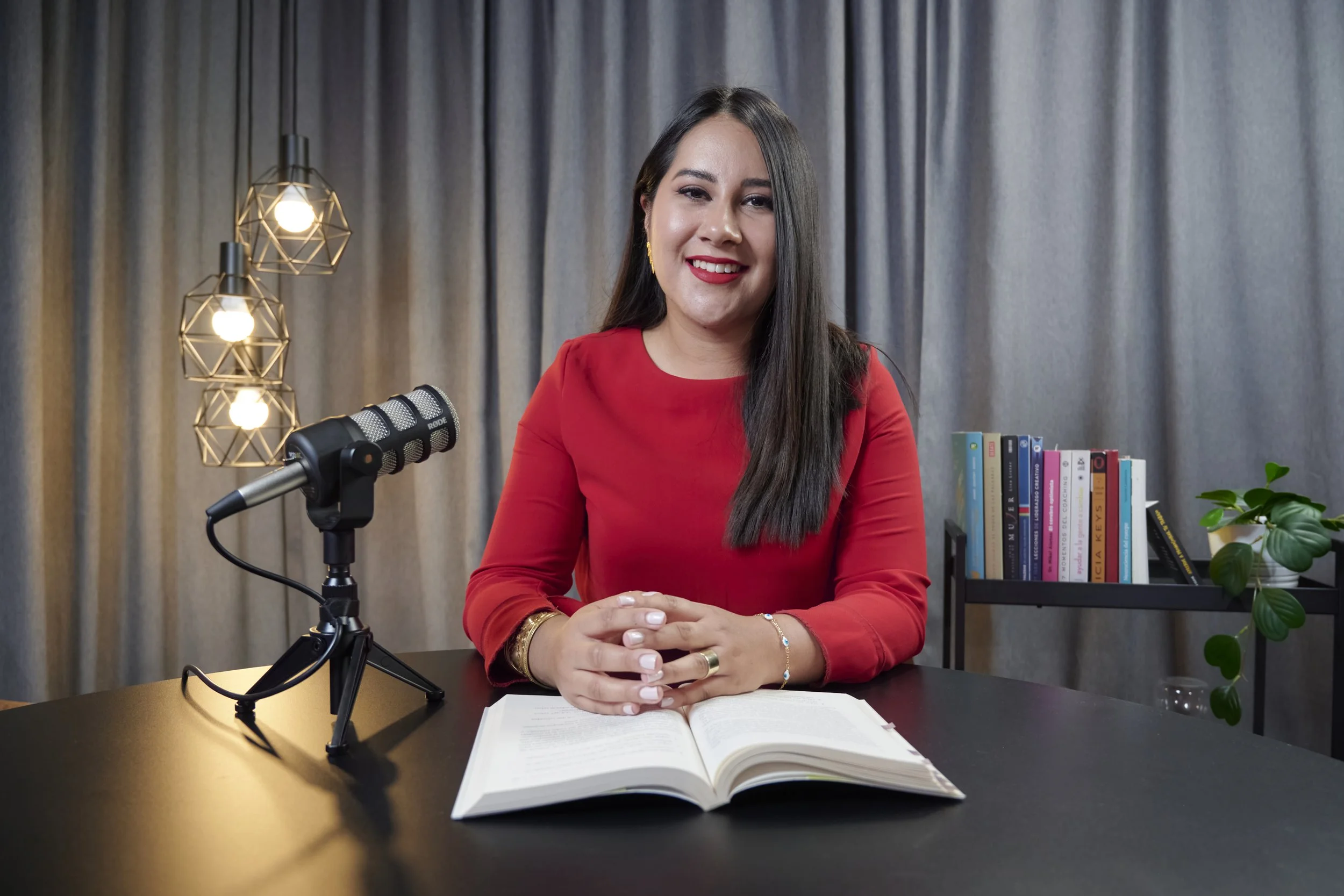 Shore Studio | Estudio de producción de podcasts y cursos en video en Puebla