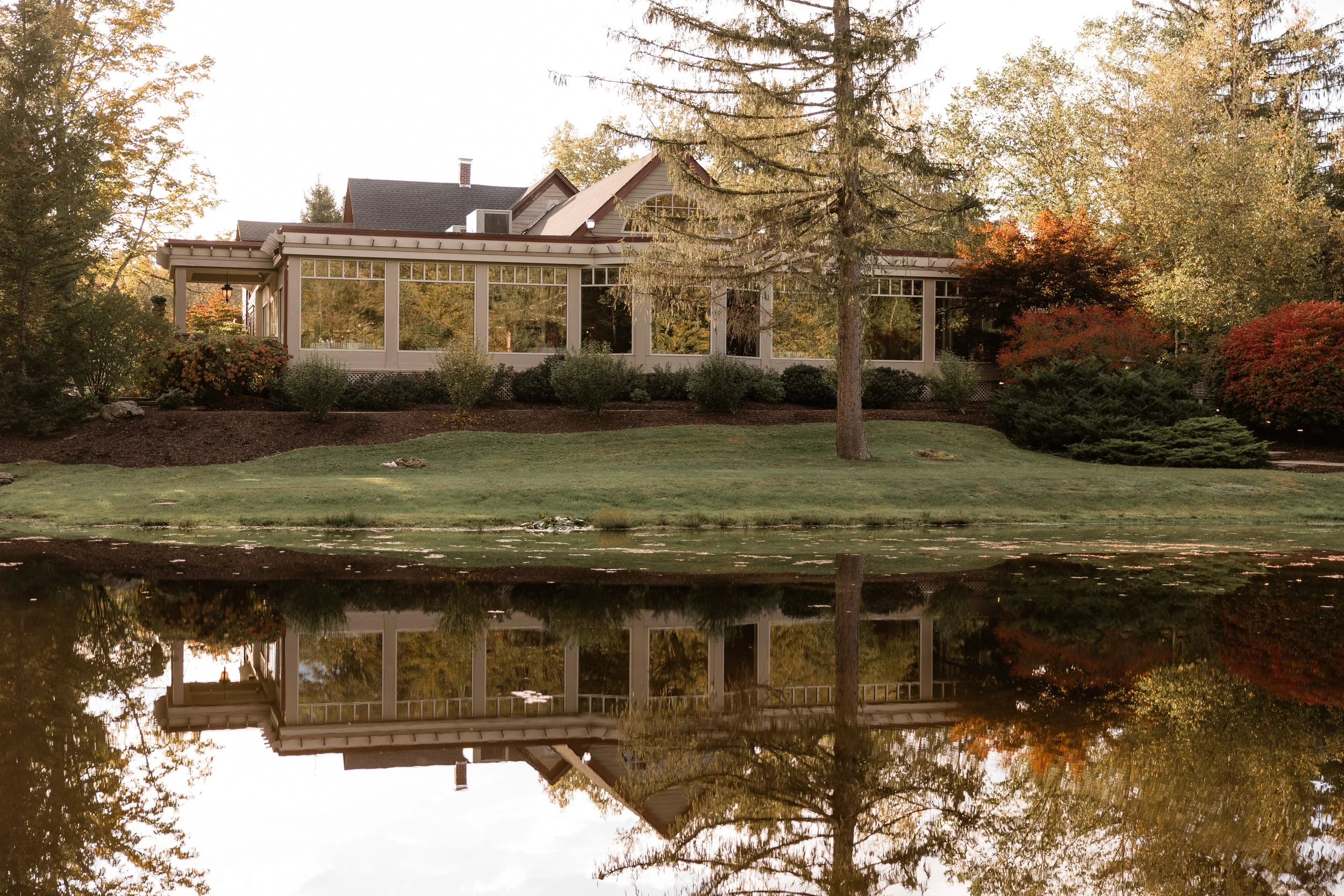 The Lodge - Pocono Wedding & Event Venue | Mountain Springs Lake Resort