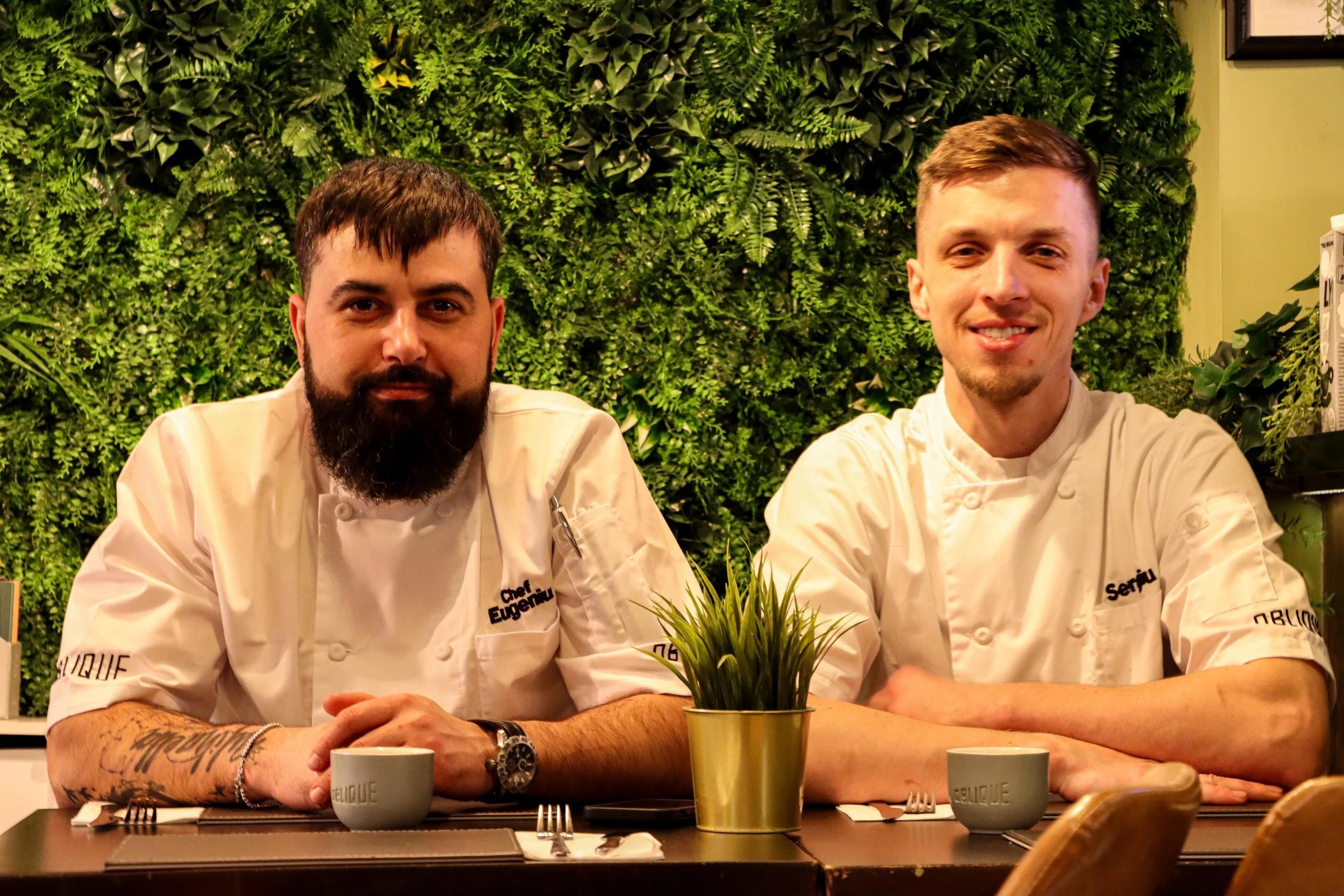 Oblique cafe bar kitchen