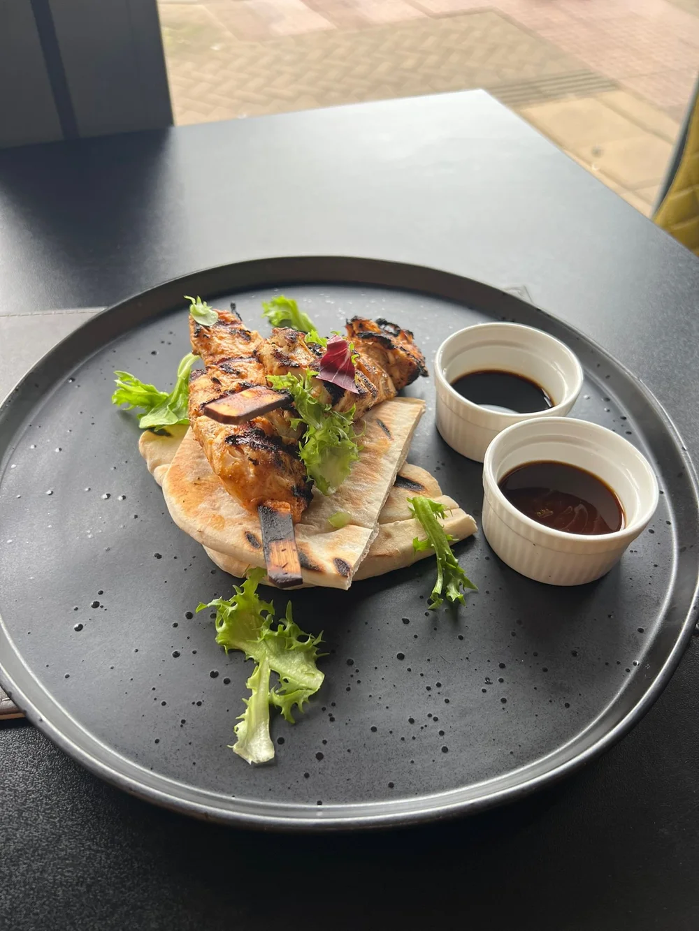Oblique cafe bar kitchen
