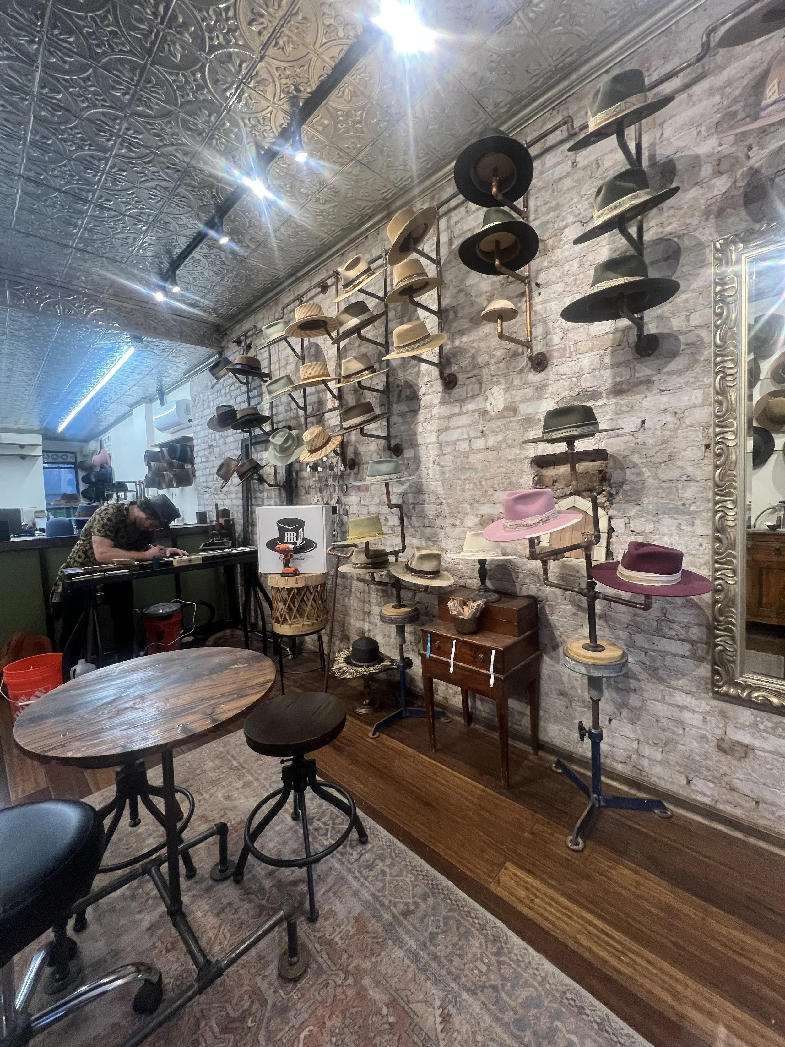 Top Hat Construction