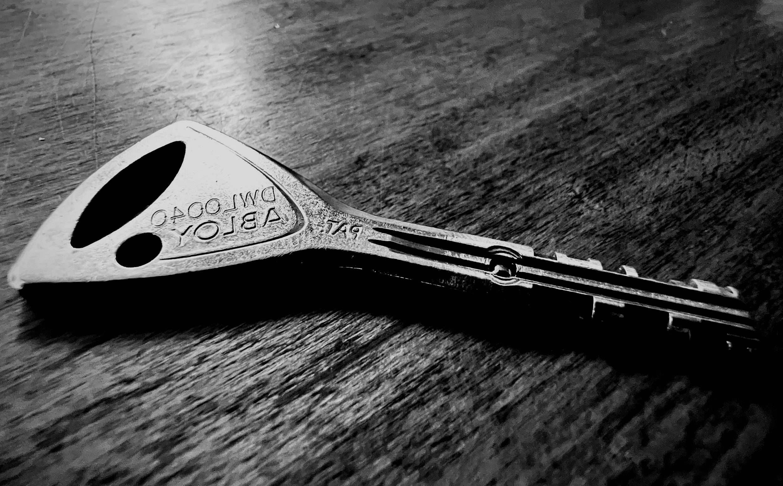 Weiser VS Schlage | Crono Lock