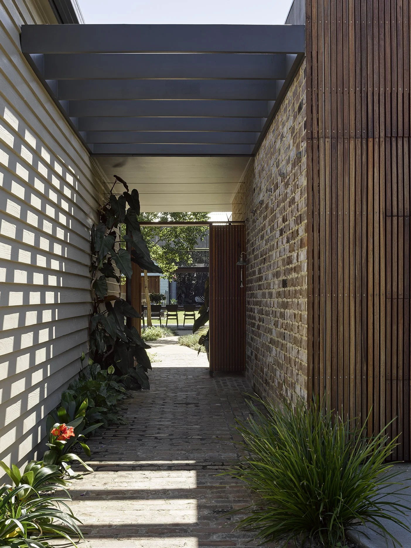 Hamilton Courtyard House - Architectural House Alterations and ...