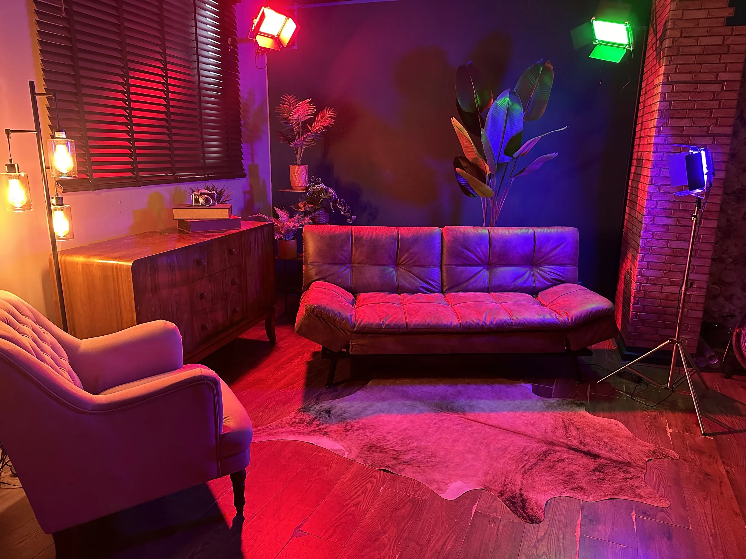 The Studios — Curves Boudoir Studios