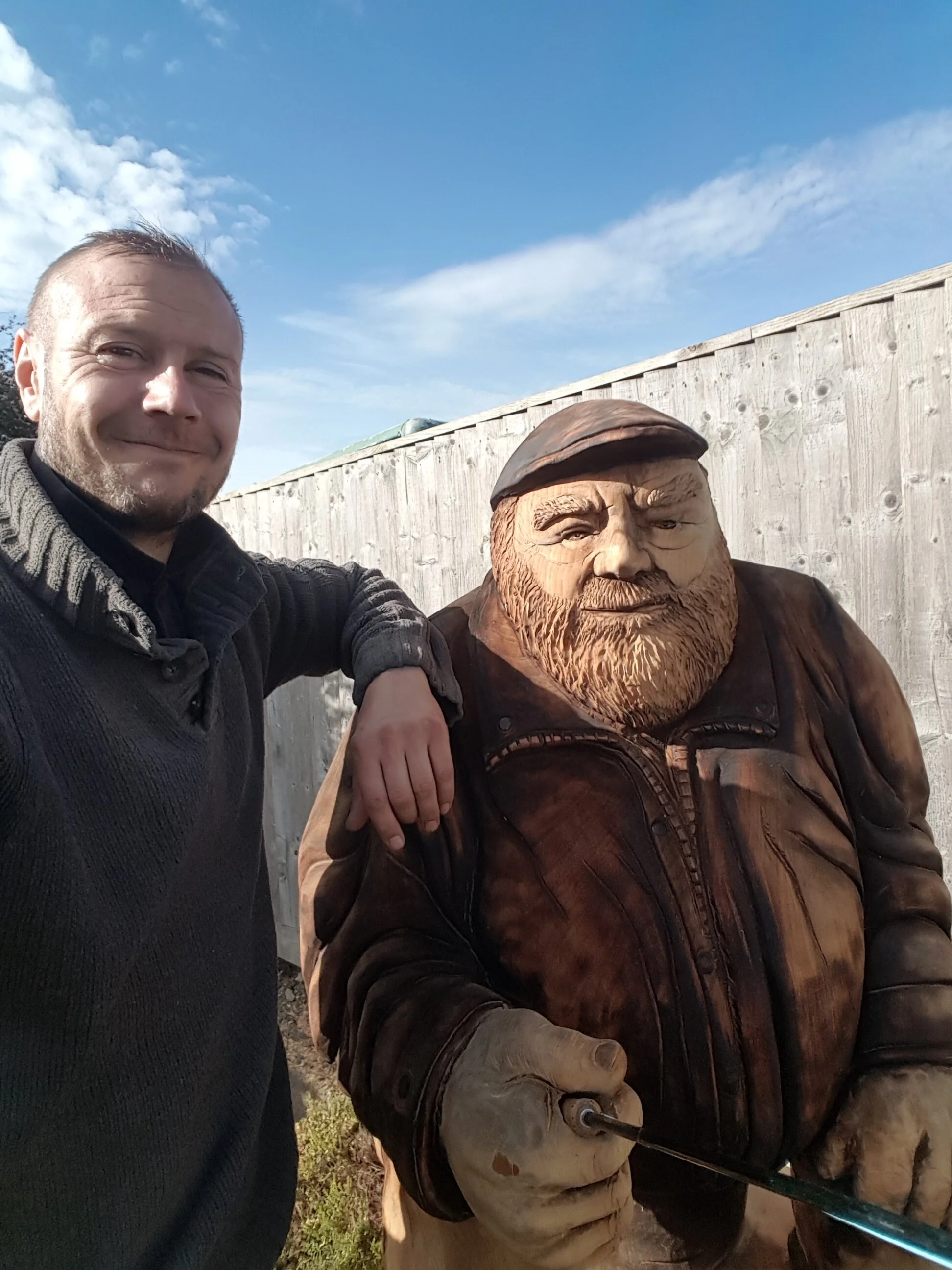 Chainsaw carving Wiltshire — Graham Derham Woodworking Chainsaw Carving