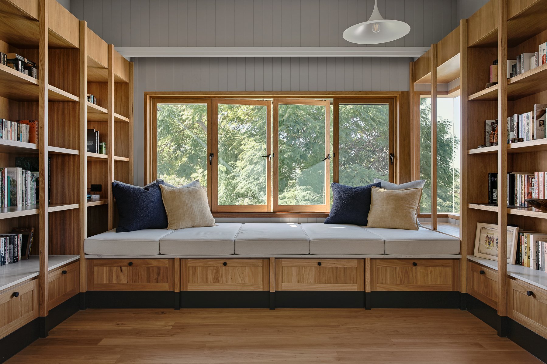 Aston | Shaun Lockyer Architects