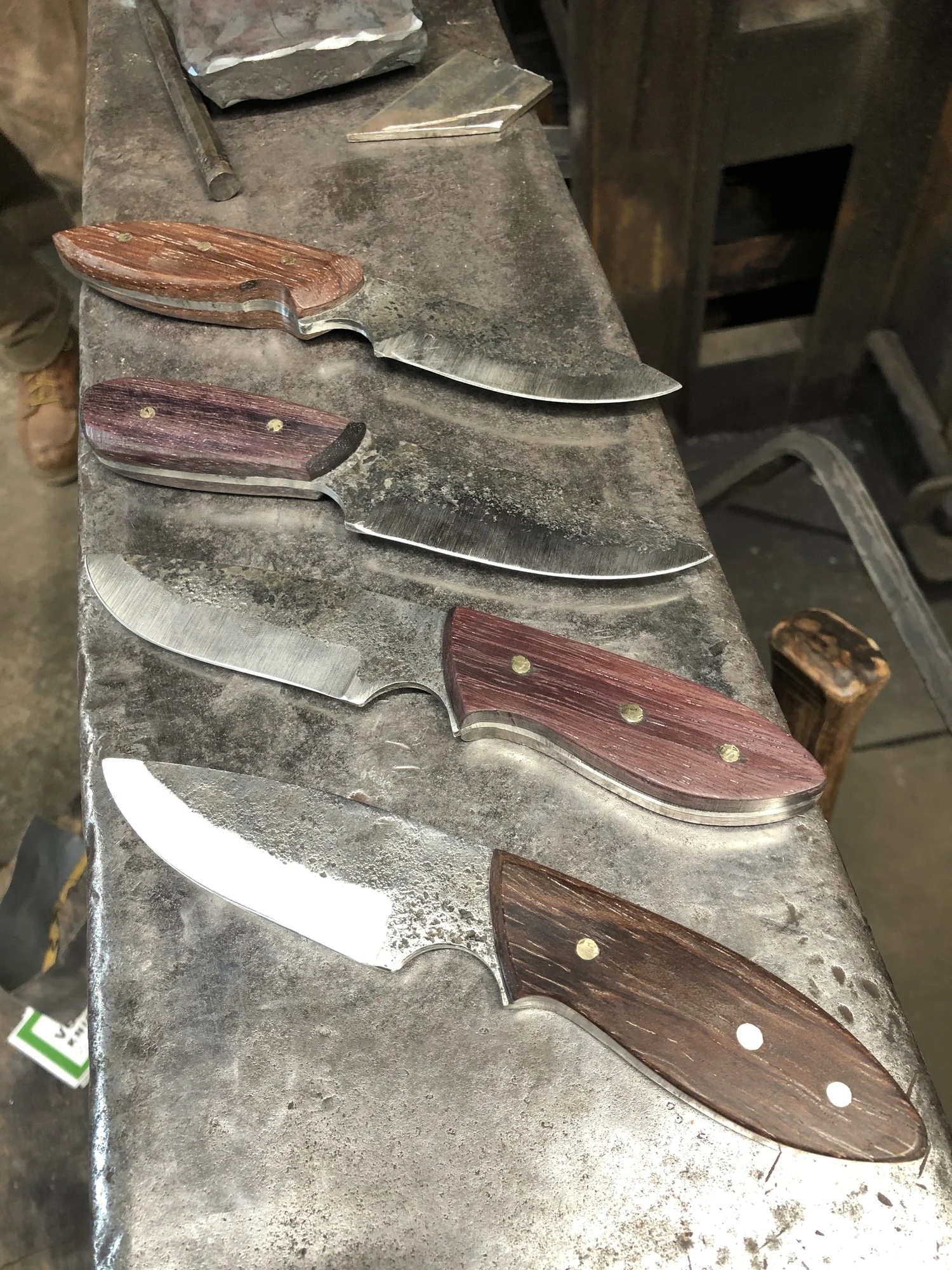 Vonhelmick Knife Company