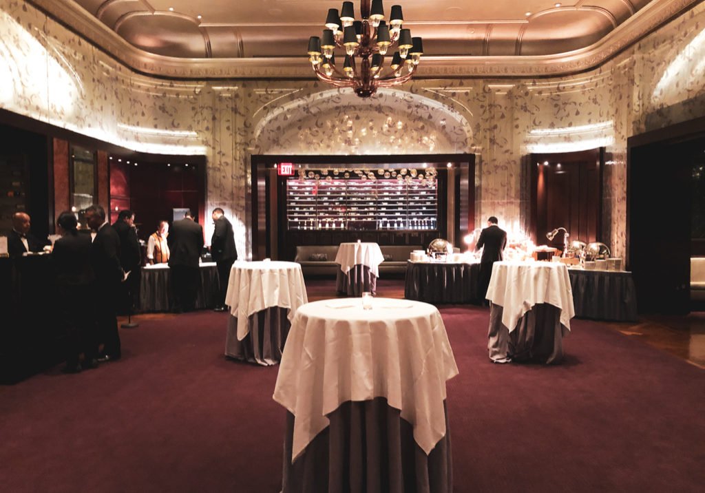 Magician NYC - An extraordinary magician in New York City