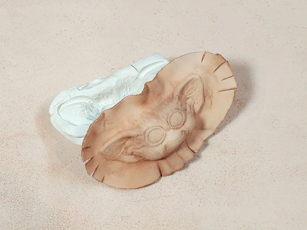 How to deep emboss leather with a mold. — Tony Allen Bernier