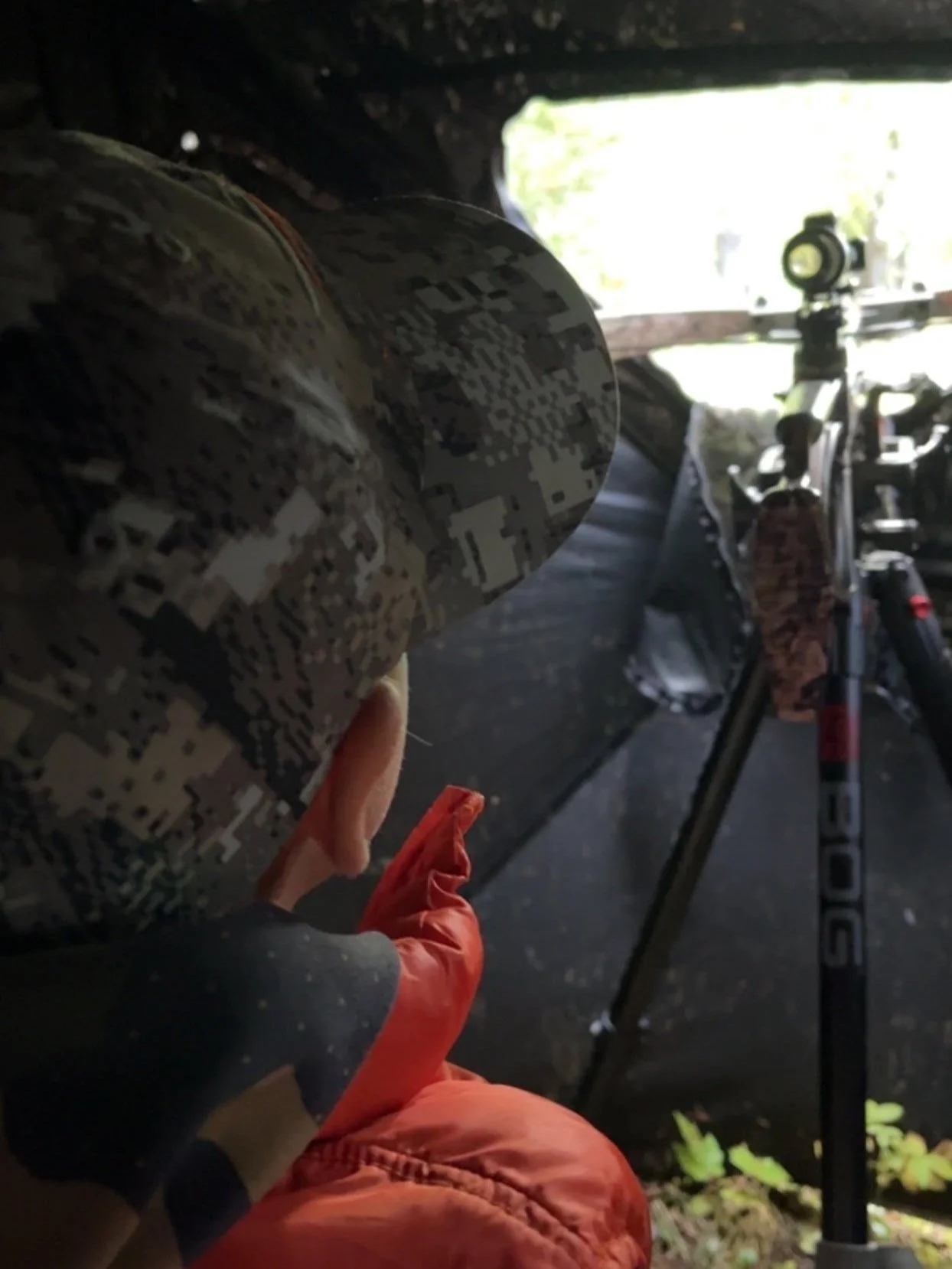 BOG DeathGrip Tripod Review: Aluminum vs. Carbon Fiber – Which is Best ...