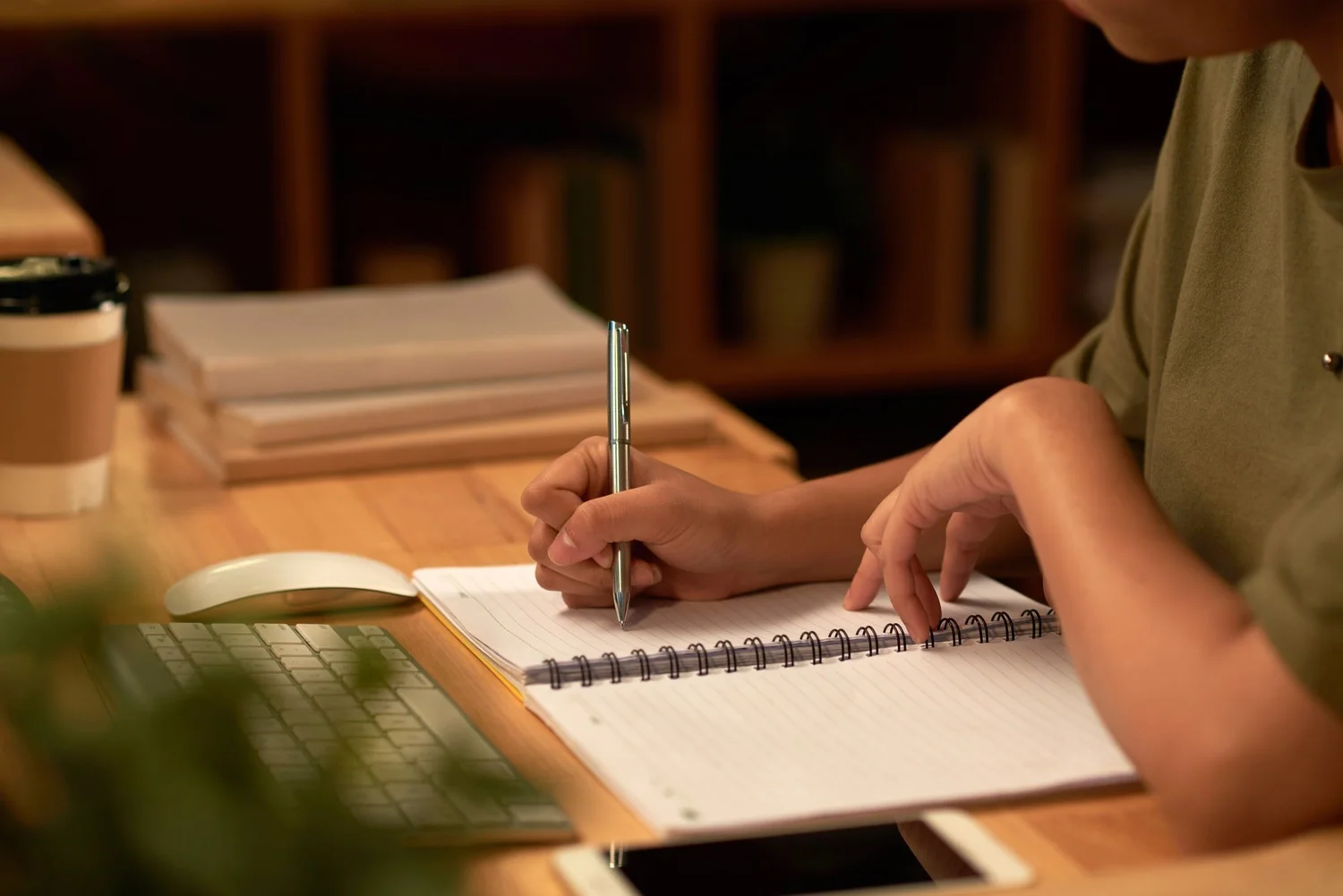 How to Write a College Transfer Essay That Works — GrowingMindsAAC