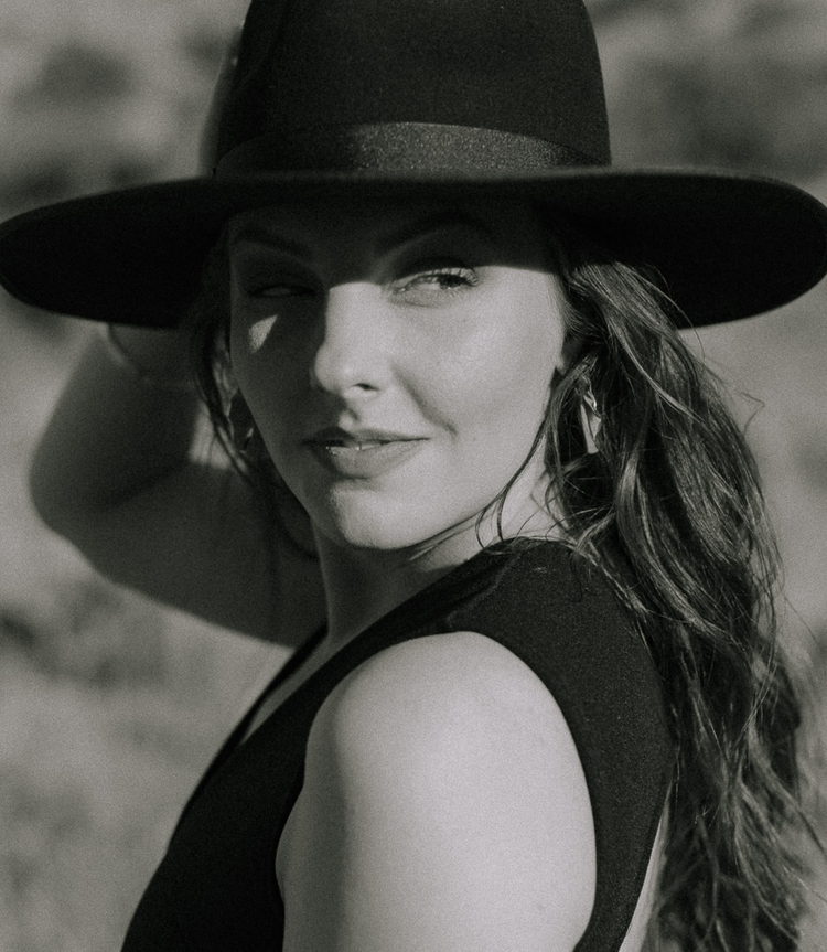 About — Natalie Nicole