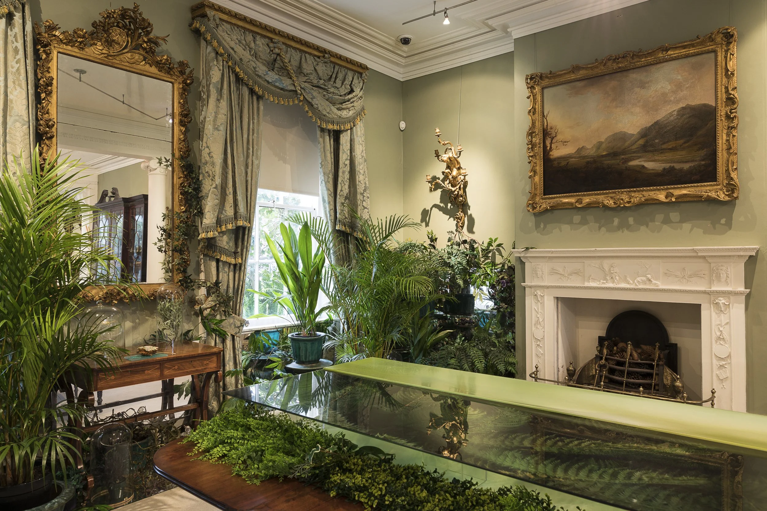 General 2 — Janet Laurence