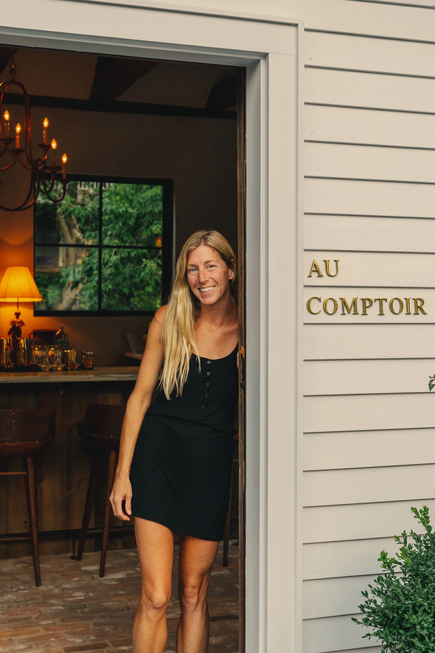 AU COMPTOIR