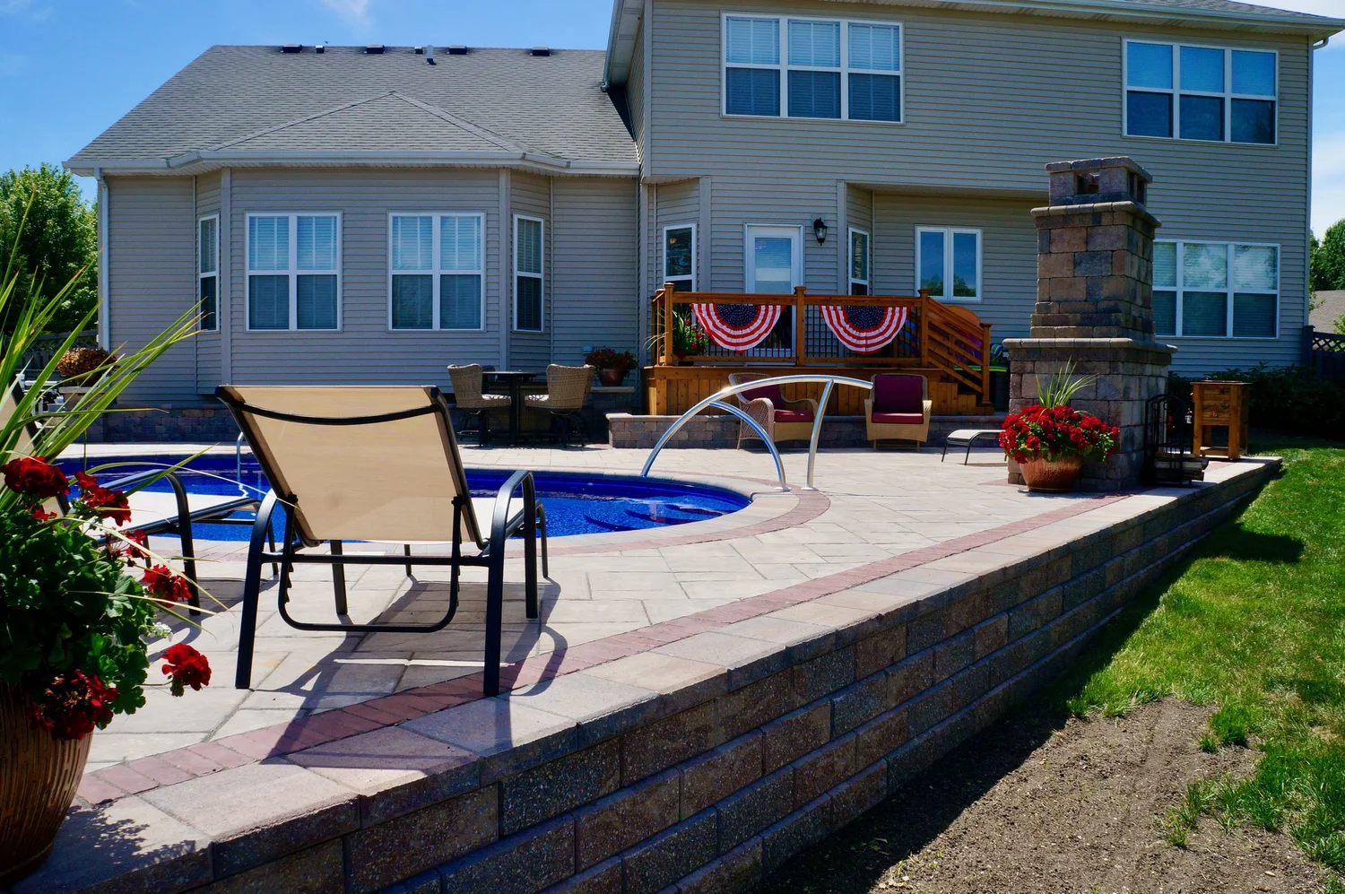 Prairie Pond Poolscape Design in Hinsdale, IL by Montano's Landscaping ...