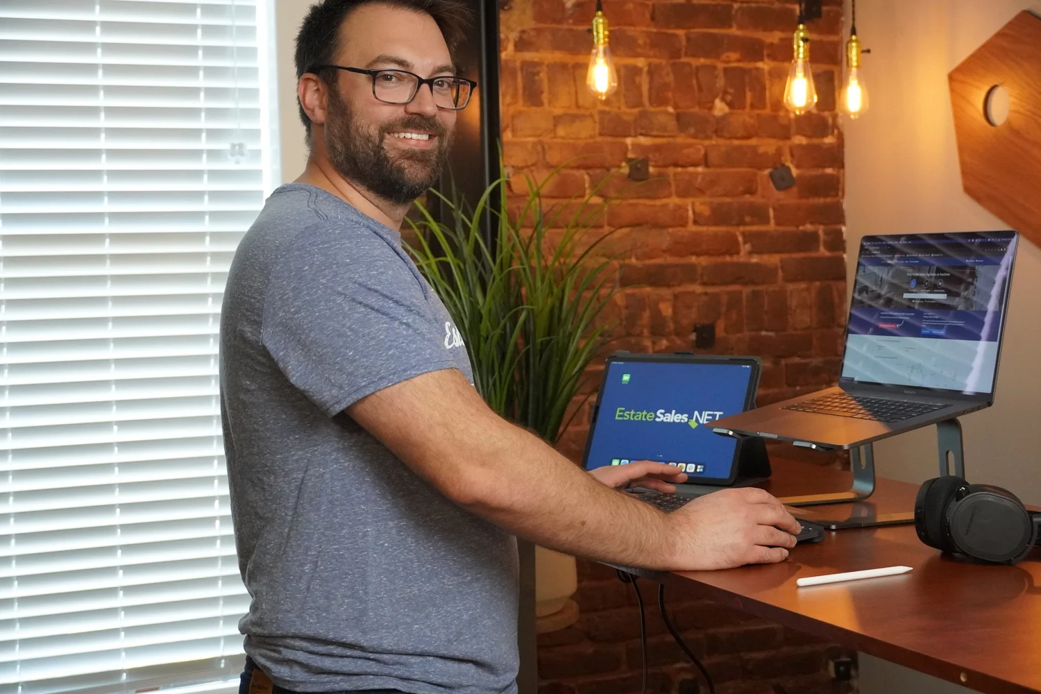 About Us — Vintage Software