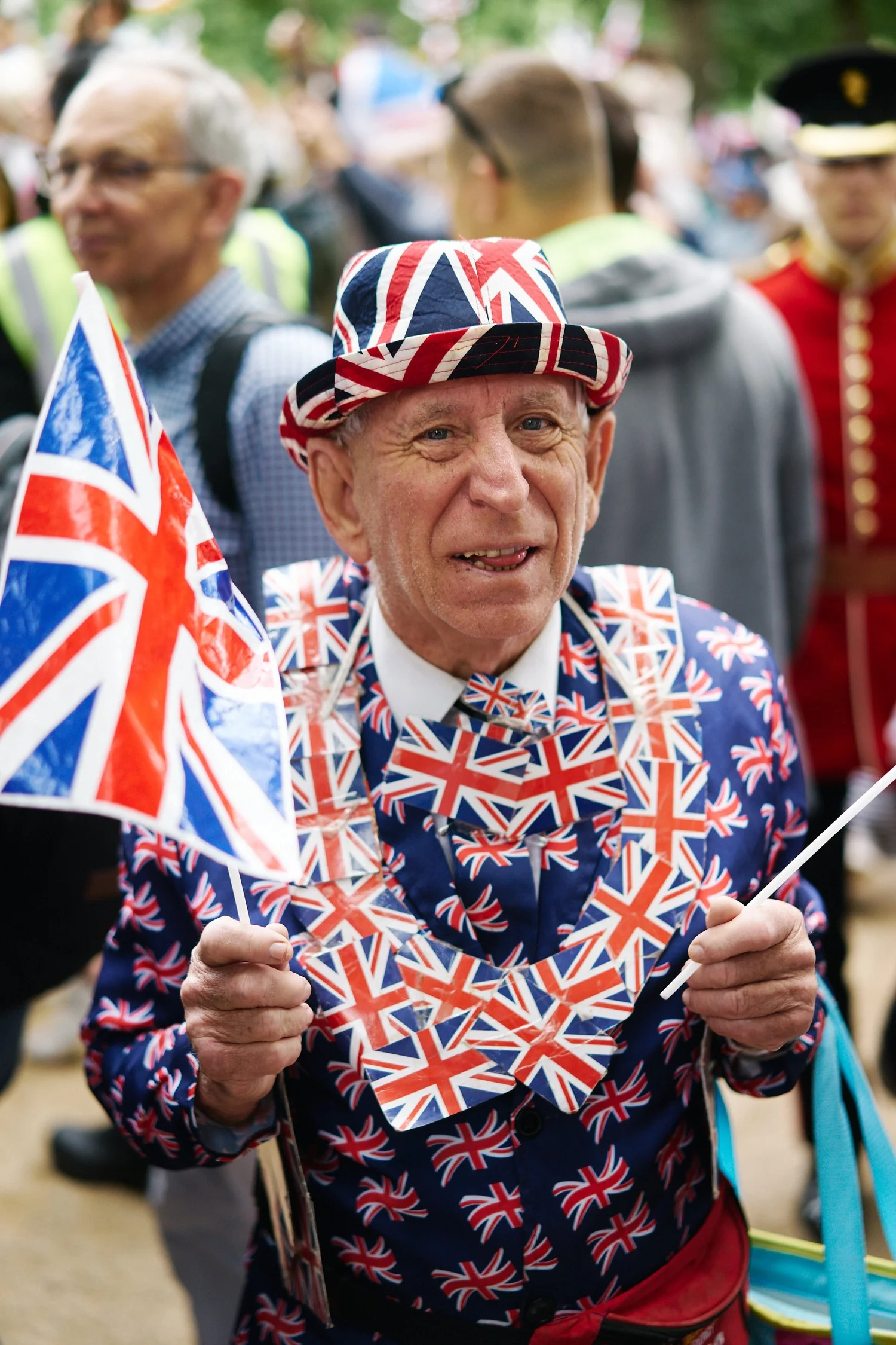 Luke Kenny Photo - The Queens People