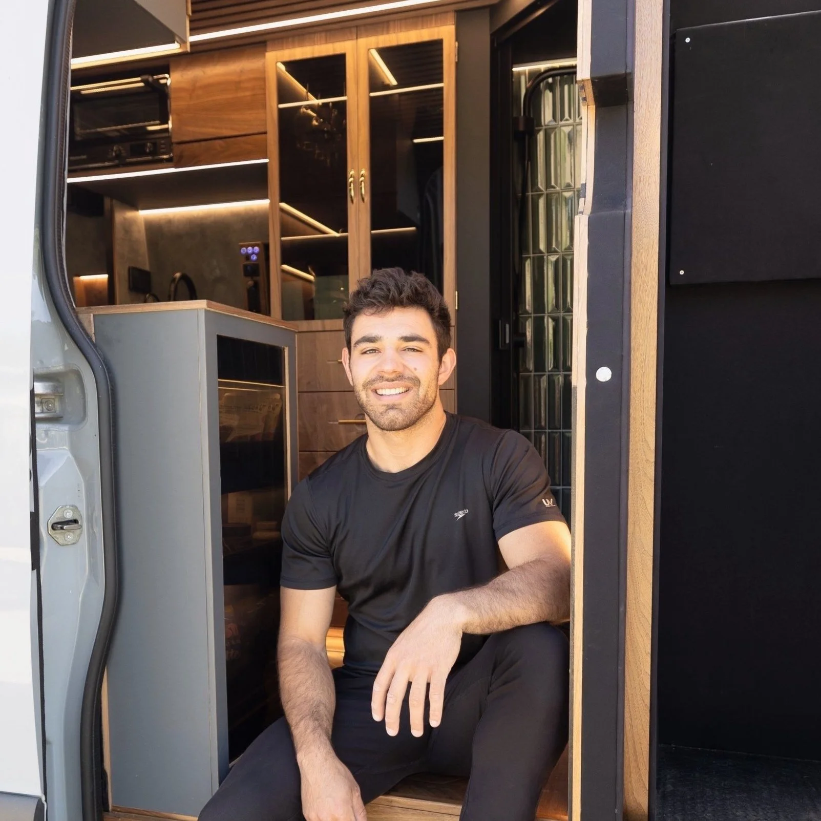 Ravizza Luxury Vans