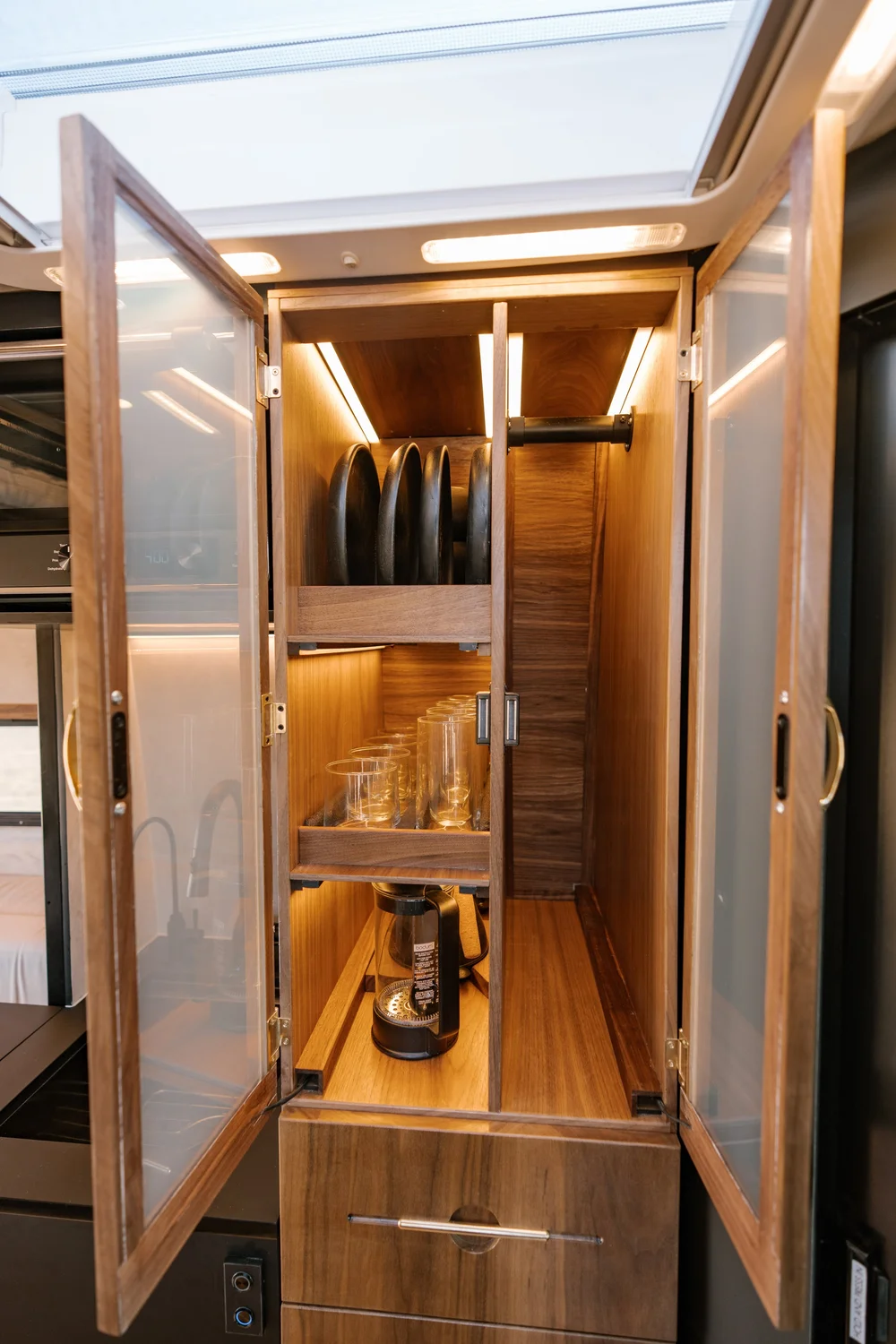 CAMPERVANS | Discover Your Perfect Campervan—Explore Now — Ravizza ...