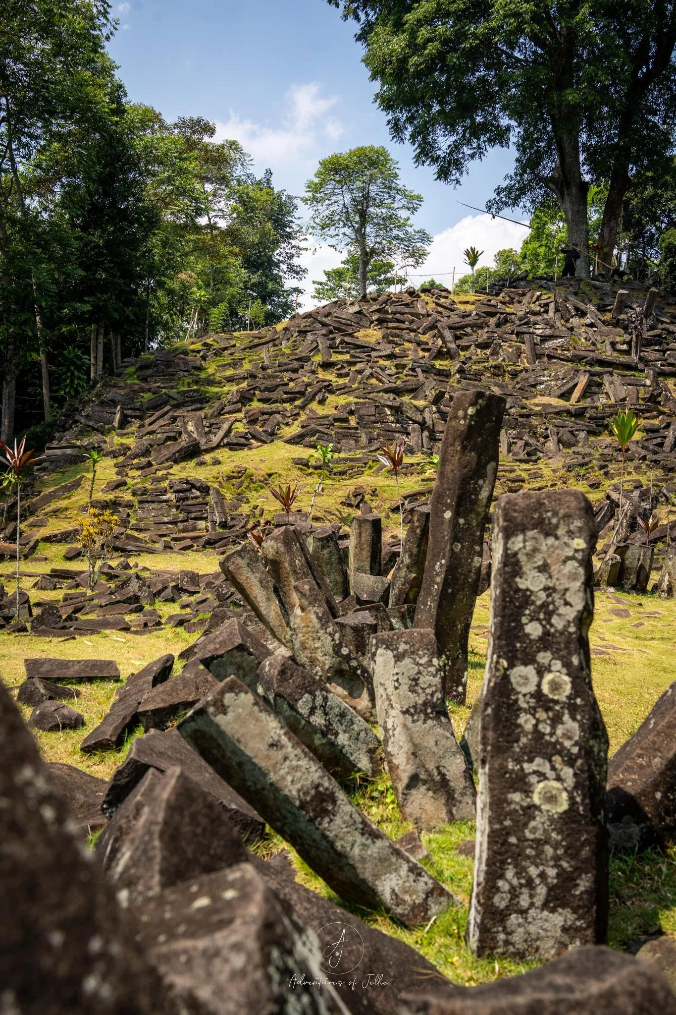 Gunung Padang - Java's Mysterious Pyramid — Adventures of Jellie