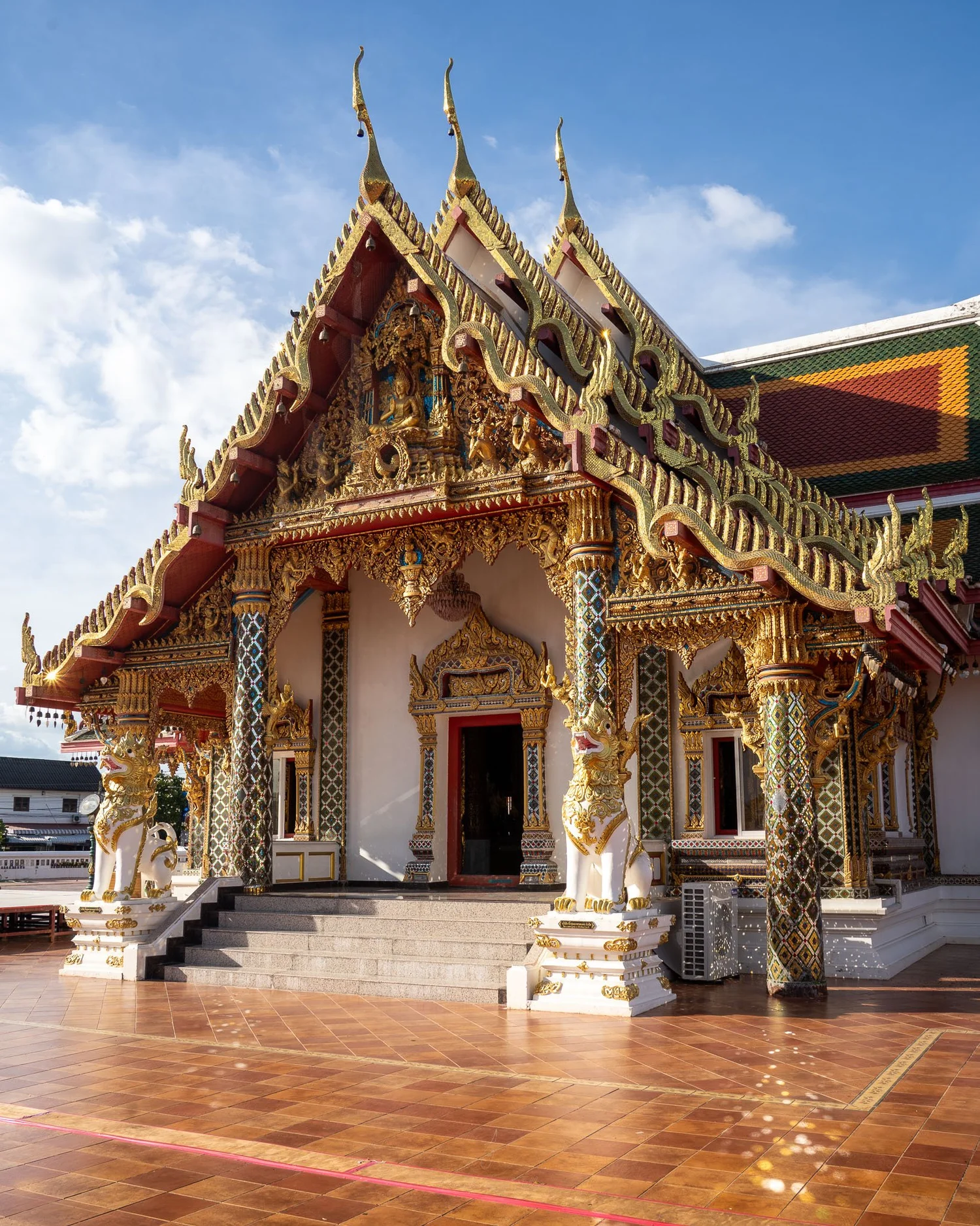 Sakon Nakhon City And Town Travel Guide — Adventures of Jellie