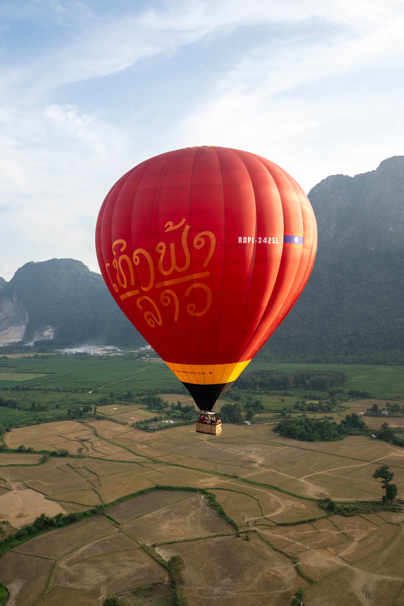 Hot Air Balloons in Vang Vieng - The Complete Guide — Adventures of Jellie