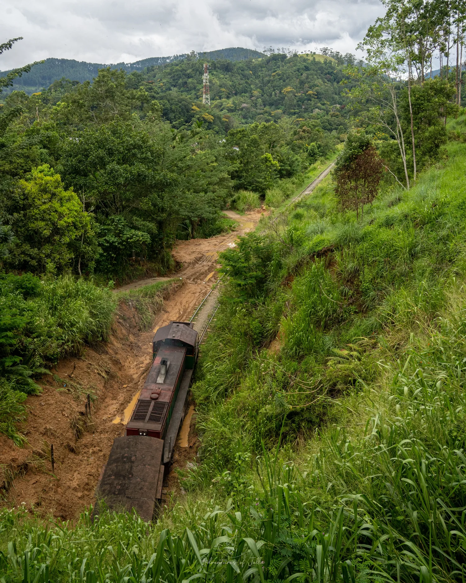 The Demodara Railway Loop - A Sri Lankan Railway Engineering Marvel ...