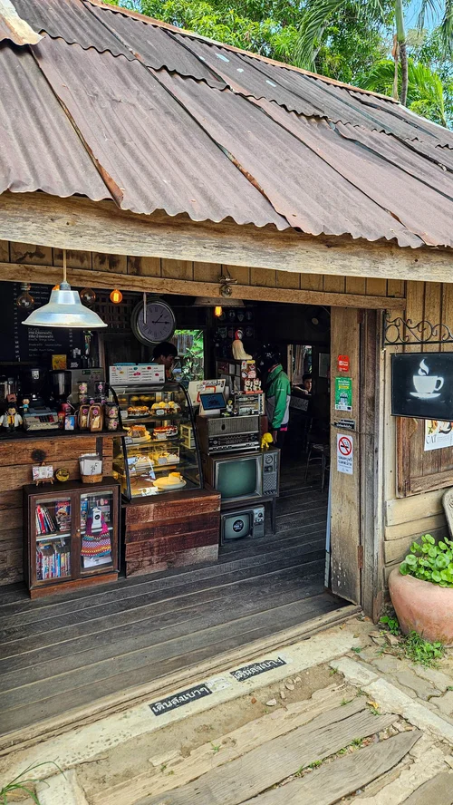 Phrae - The Complete Travel Guide — Adventures of Jellie