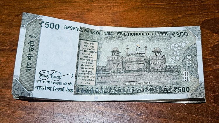 The Ultimate Guide to Delhi's Iconic Red Fort — Adventures of Jellie