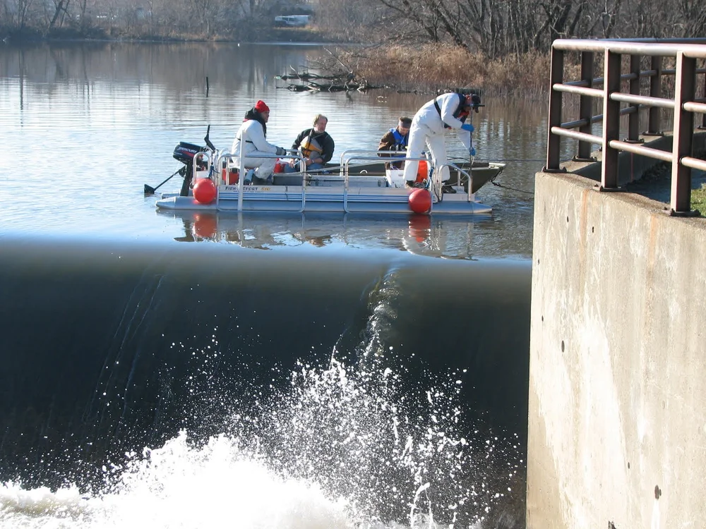 Small Pontoon Boats For Sale | Aluminum Mini Boats