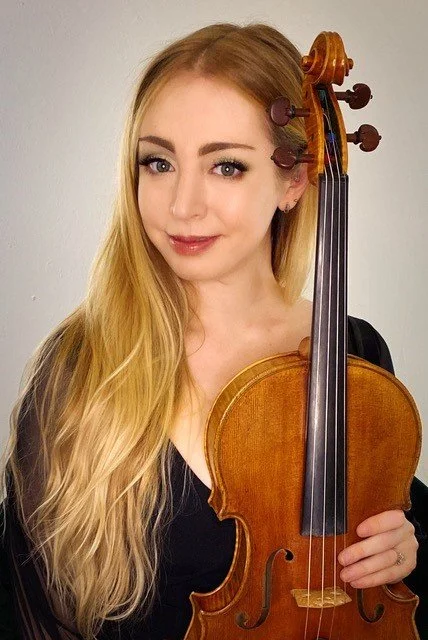 Meet Erin Rafferty, violist — Elgin Symphony Orchestra