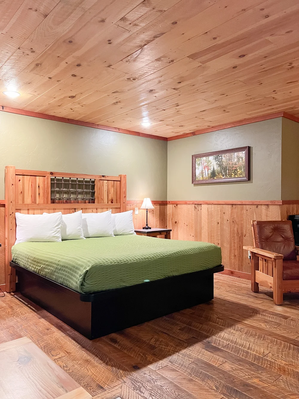 Lodging — Cranberry Inn