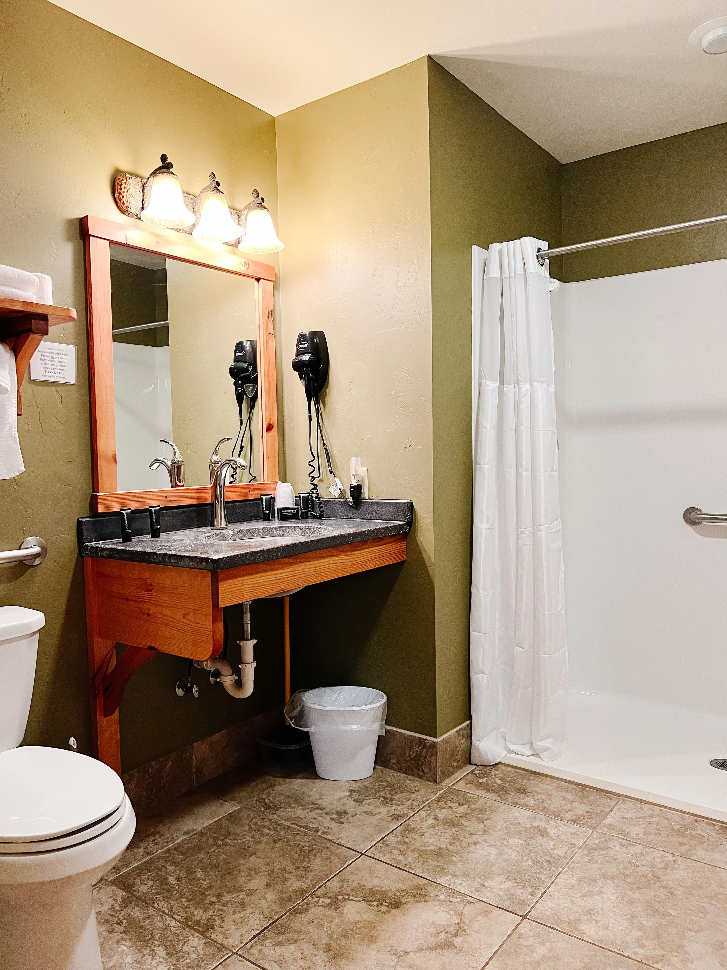 Lodging — Cranberry Inn