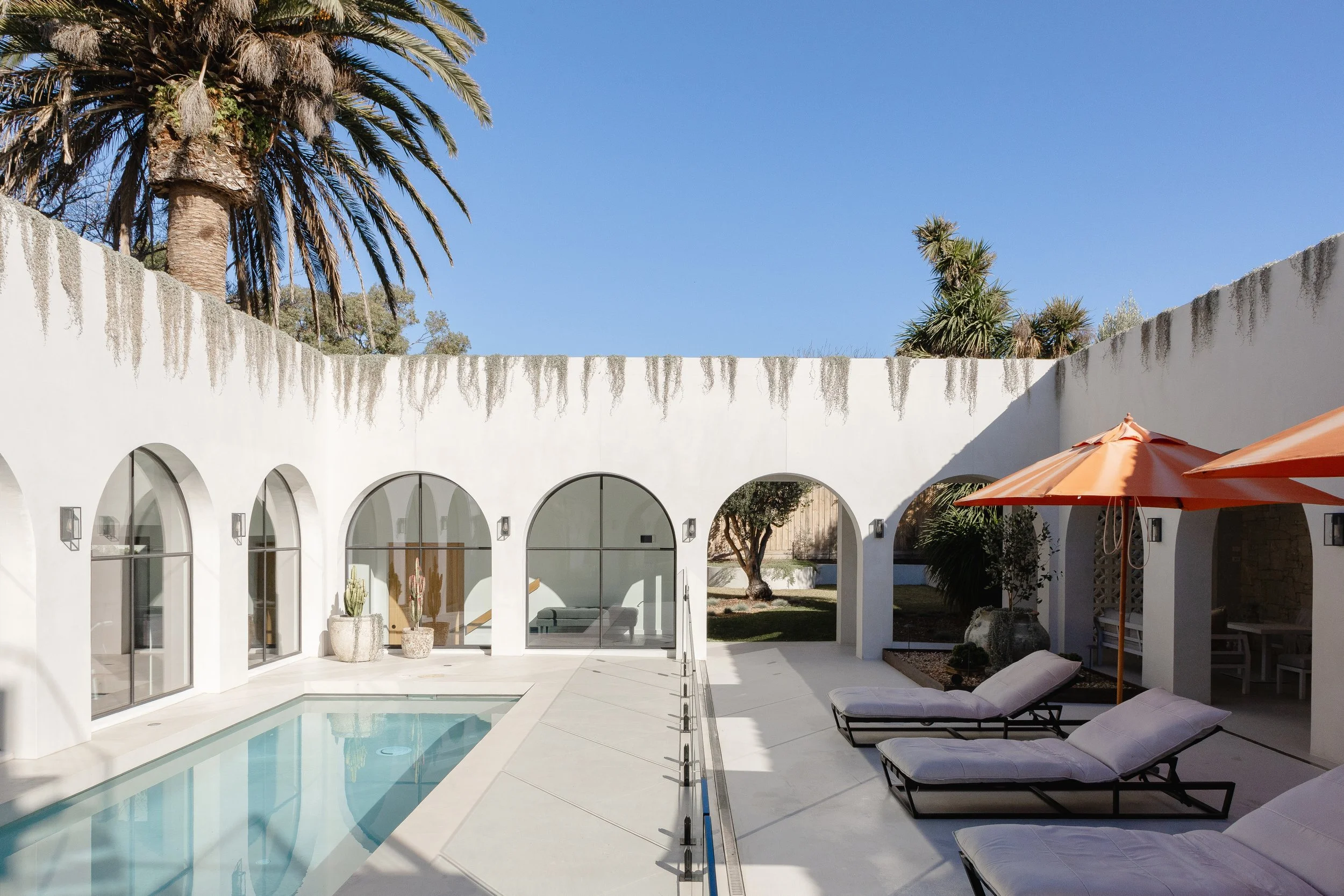 The Best Microcement Applications for Modern Homes — Seamless Overlays