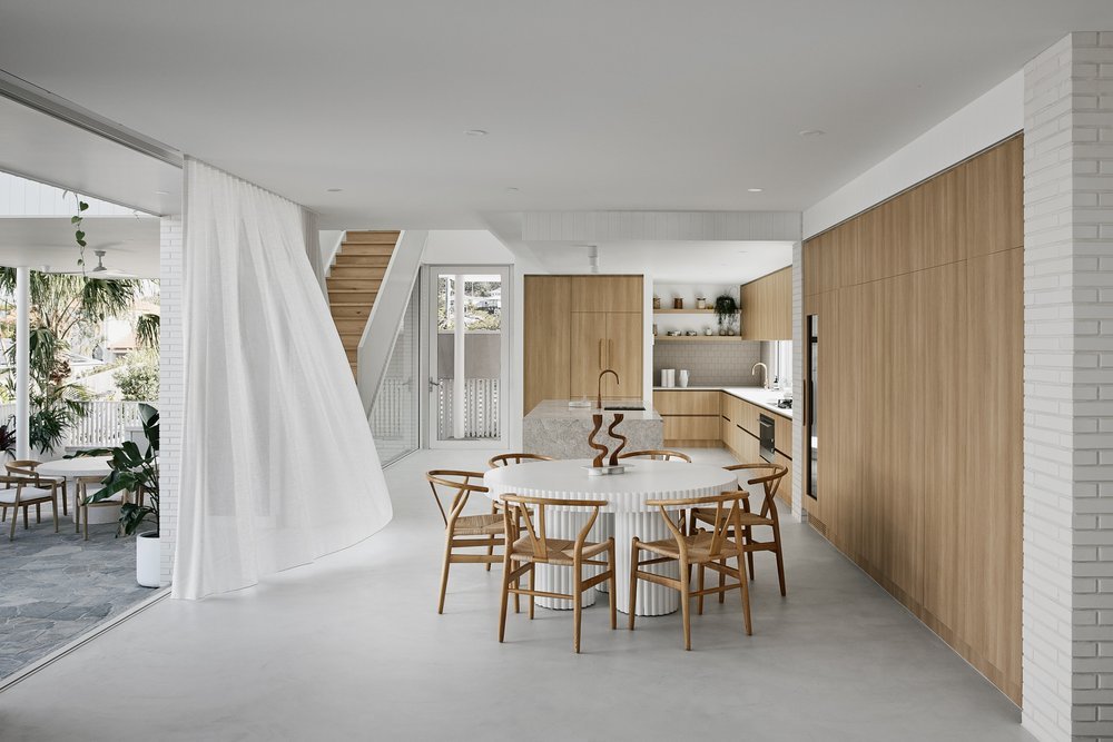 Vantage House — Seamless Overlays