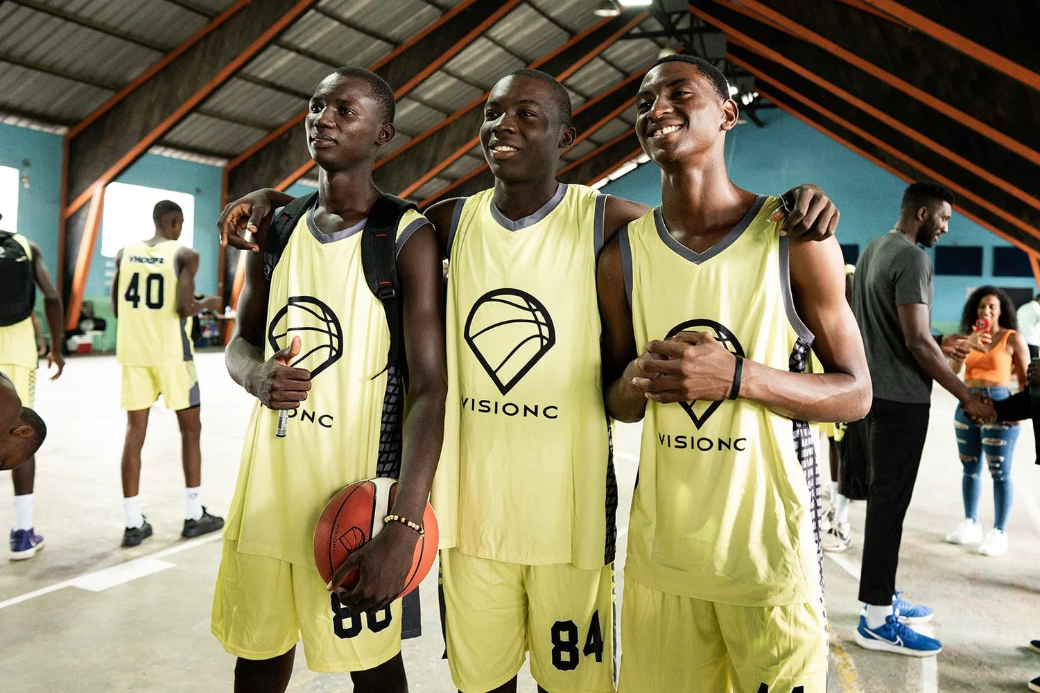 About 1 — Vision Cameroon