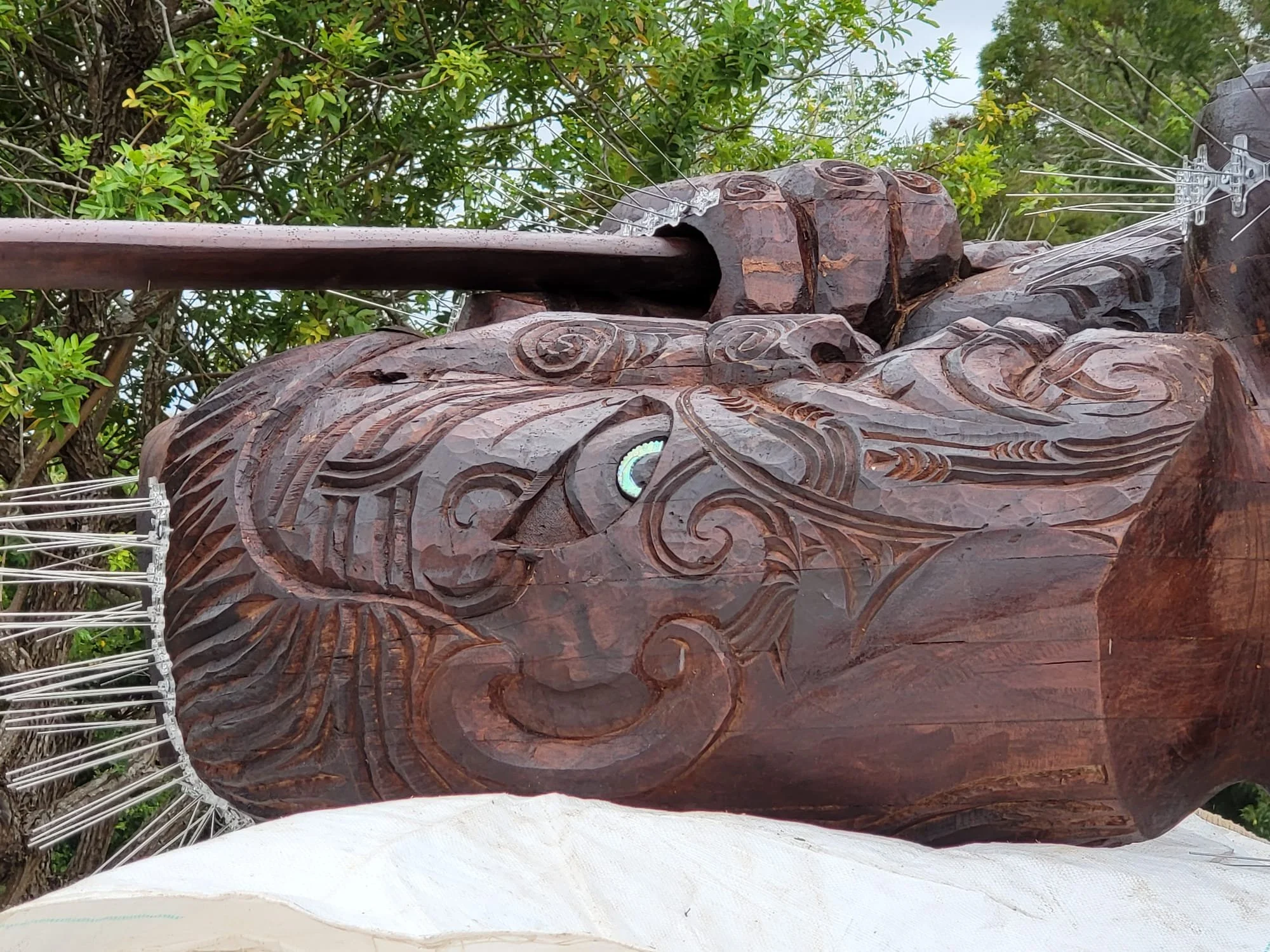 Pou Taki — Kororāreka Marae