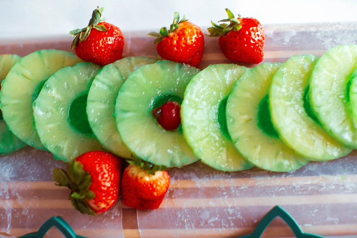 30 Retro Recipes for Your 1970s Dinner Party — Vintage By the Bite ...
