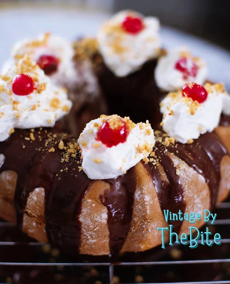 Banana Split Cake Recipe | Vintage Style Dessert Classic — Vintage By ...