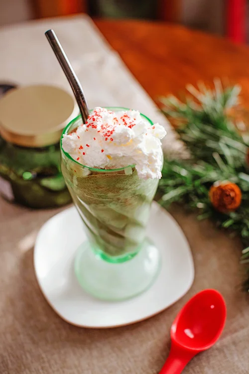 Old-Fashioned Chocolate Peppermint Soda Recipe | Vintage Treat ...