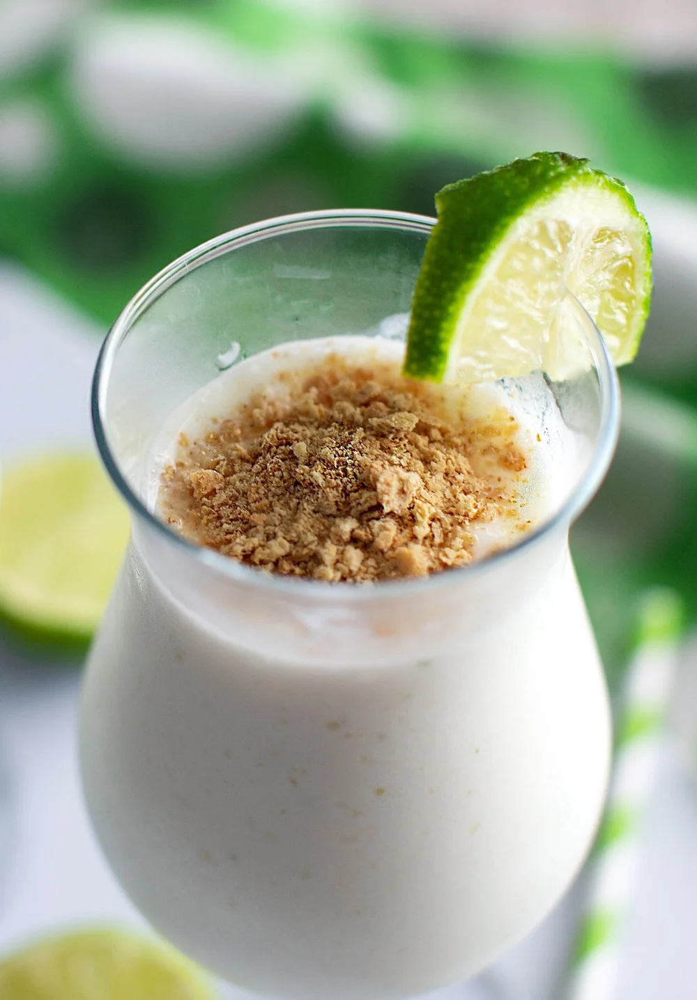 Tropical Key Lime Smoothie – Creamy Refreshing Recipe — Vintage By the ...