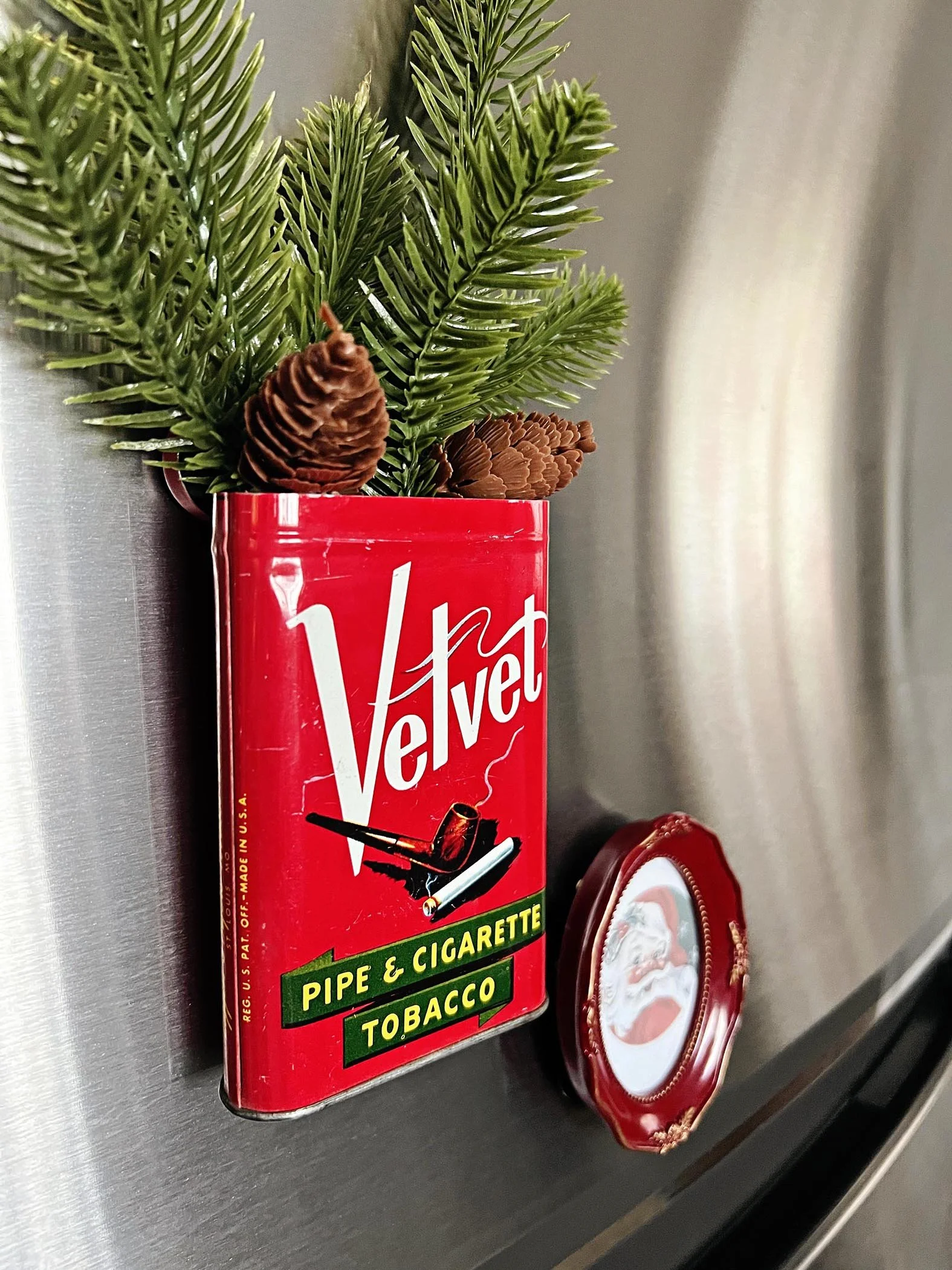 Christmas Magnet Ideas — vintage by the bite