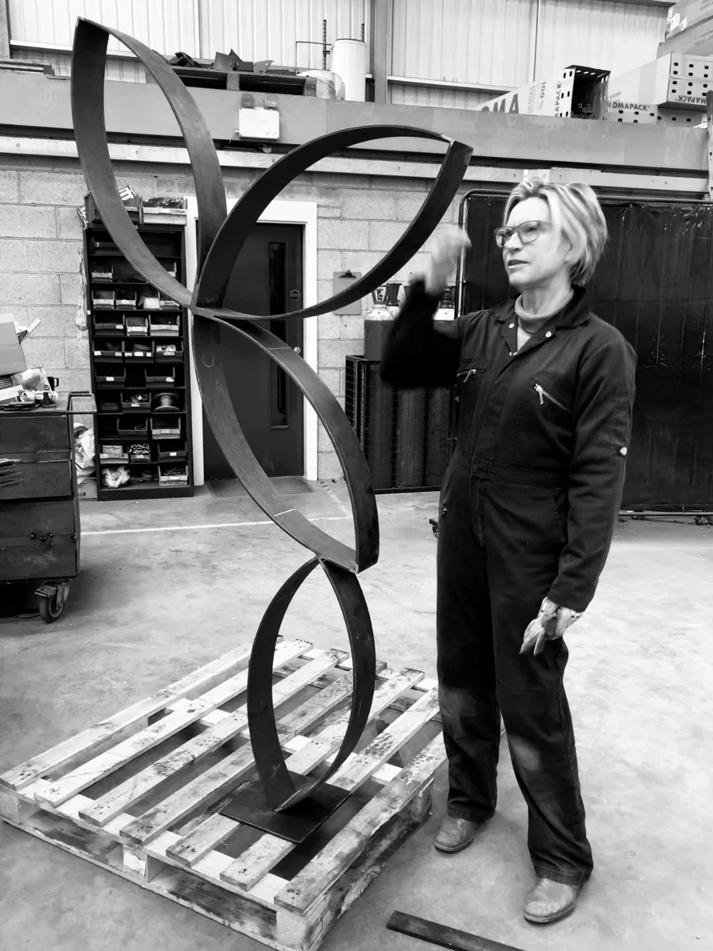 “Leaf Arabesque” new garden sculpture in mild steel. — JANE HINDMARCH ART