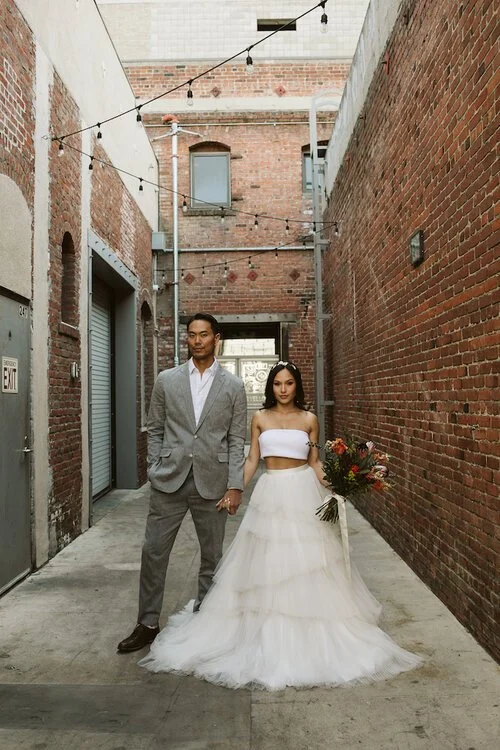 how-to-pose-a-petite-tall-couple — La Petite Photo