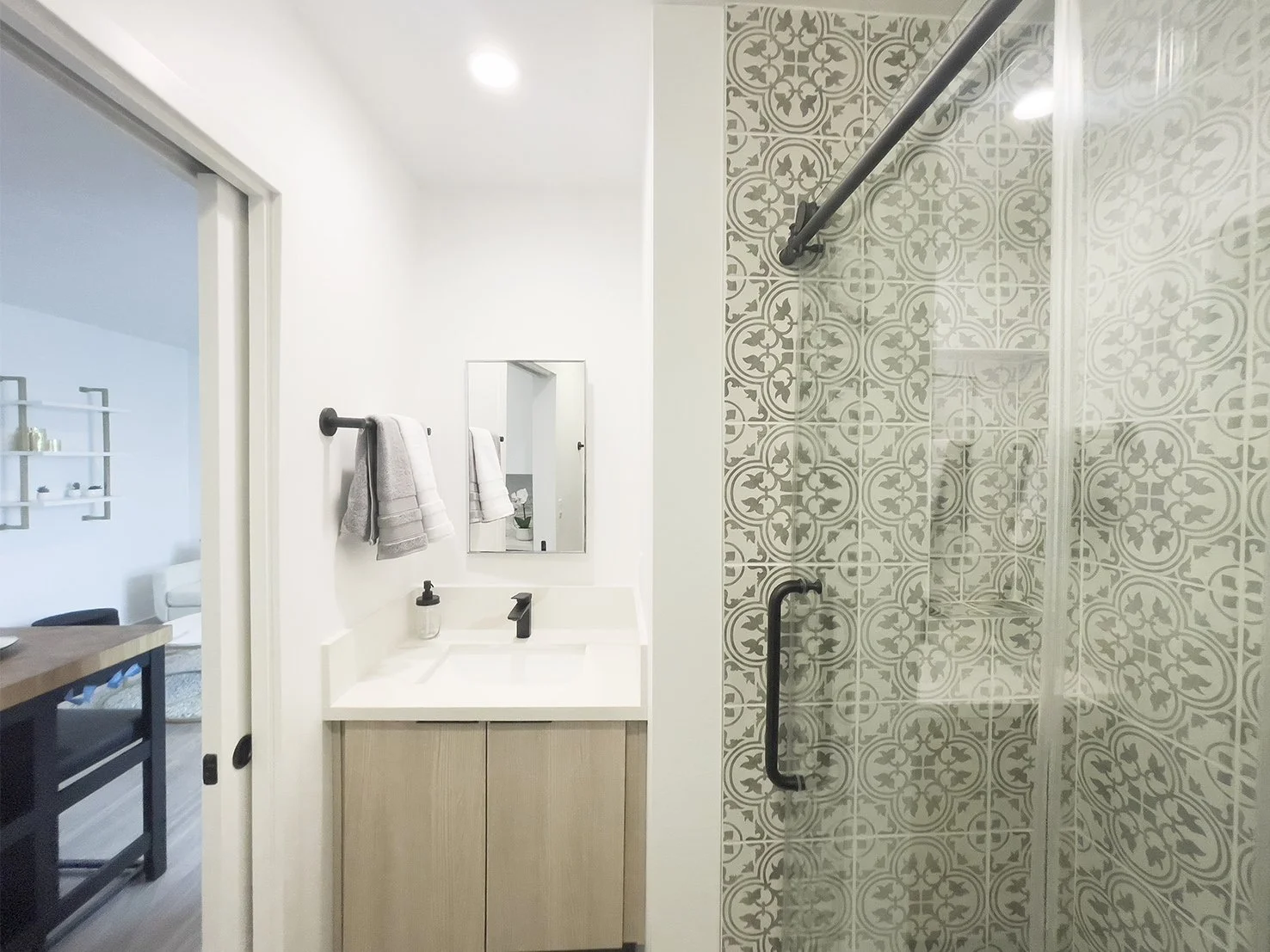 Property Photos — DLUX LOFTS